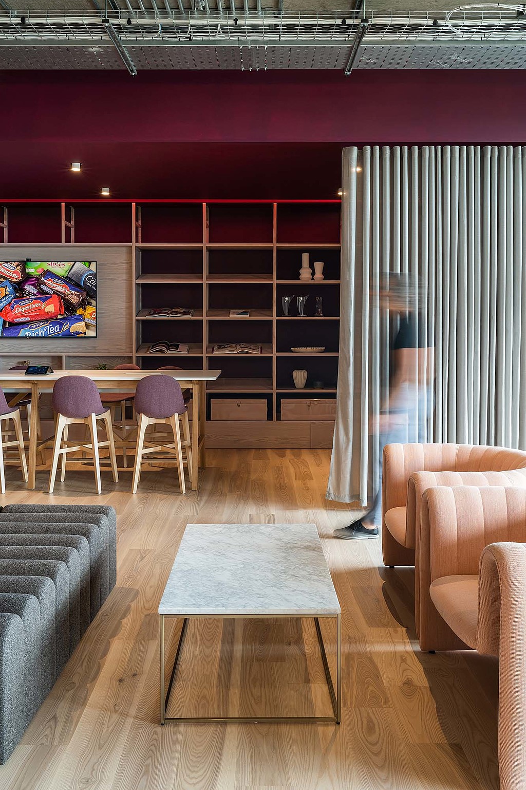 pladis HQ | Projects | Gensler