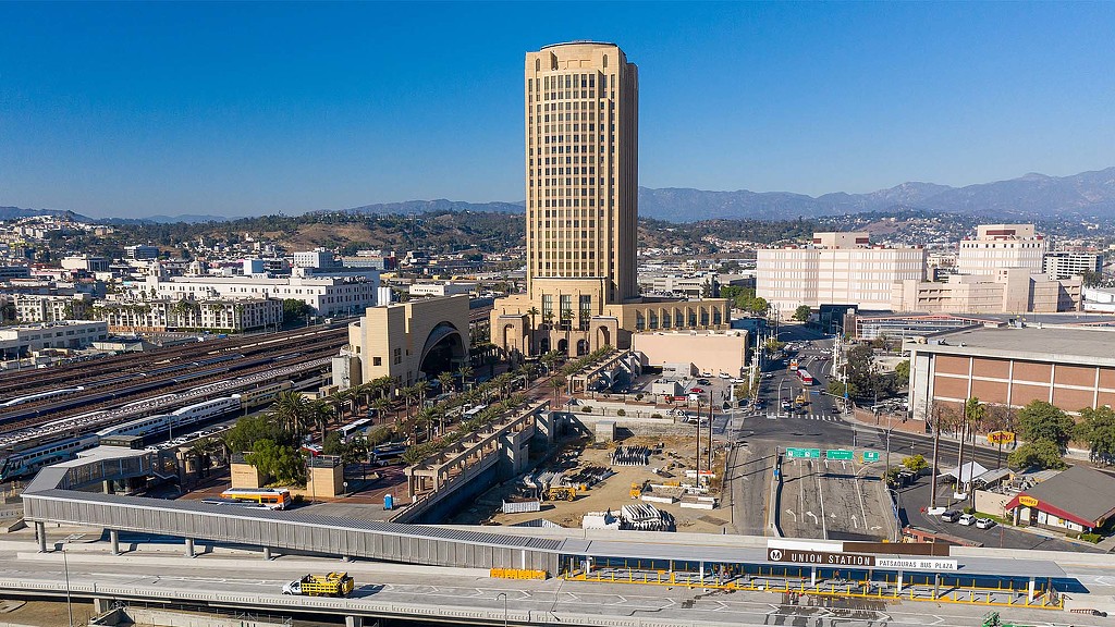 Union / Patsaouras Plaza Busway Station | Projects | Gensler