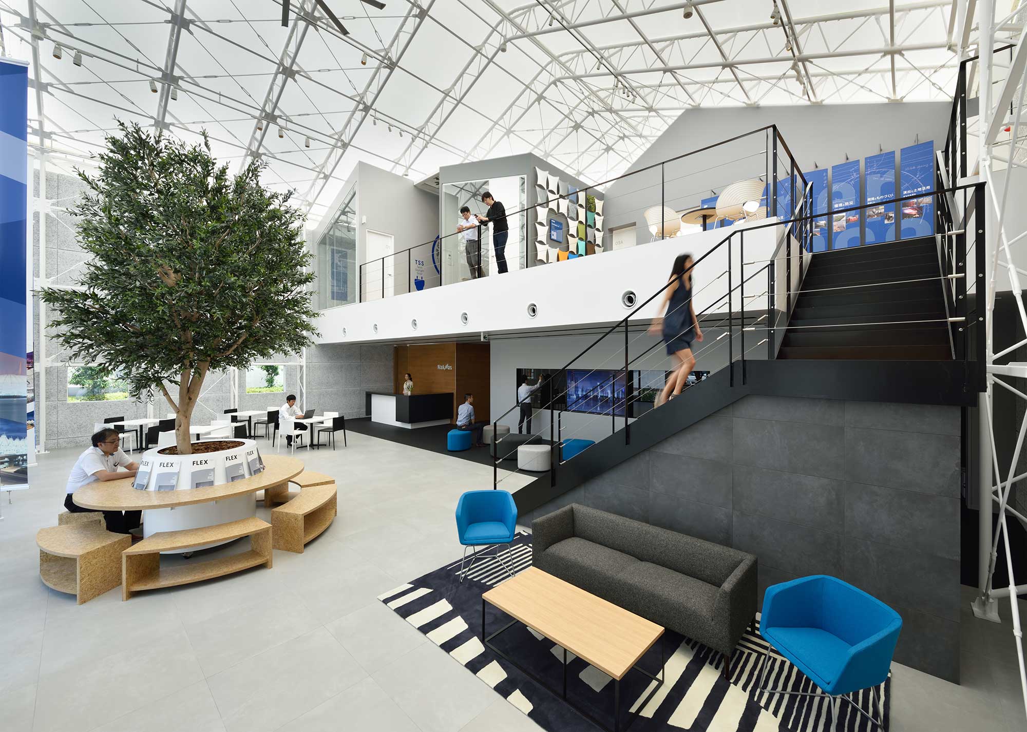 MakMax Flex Experience Center | Projects | Gensler