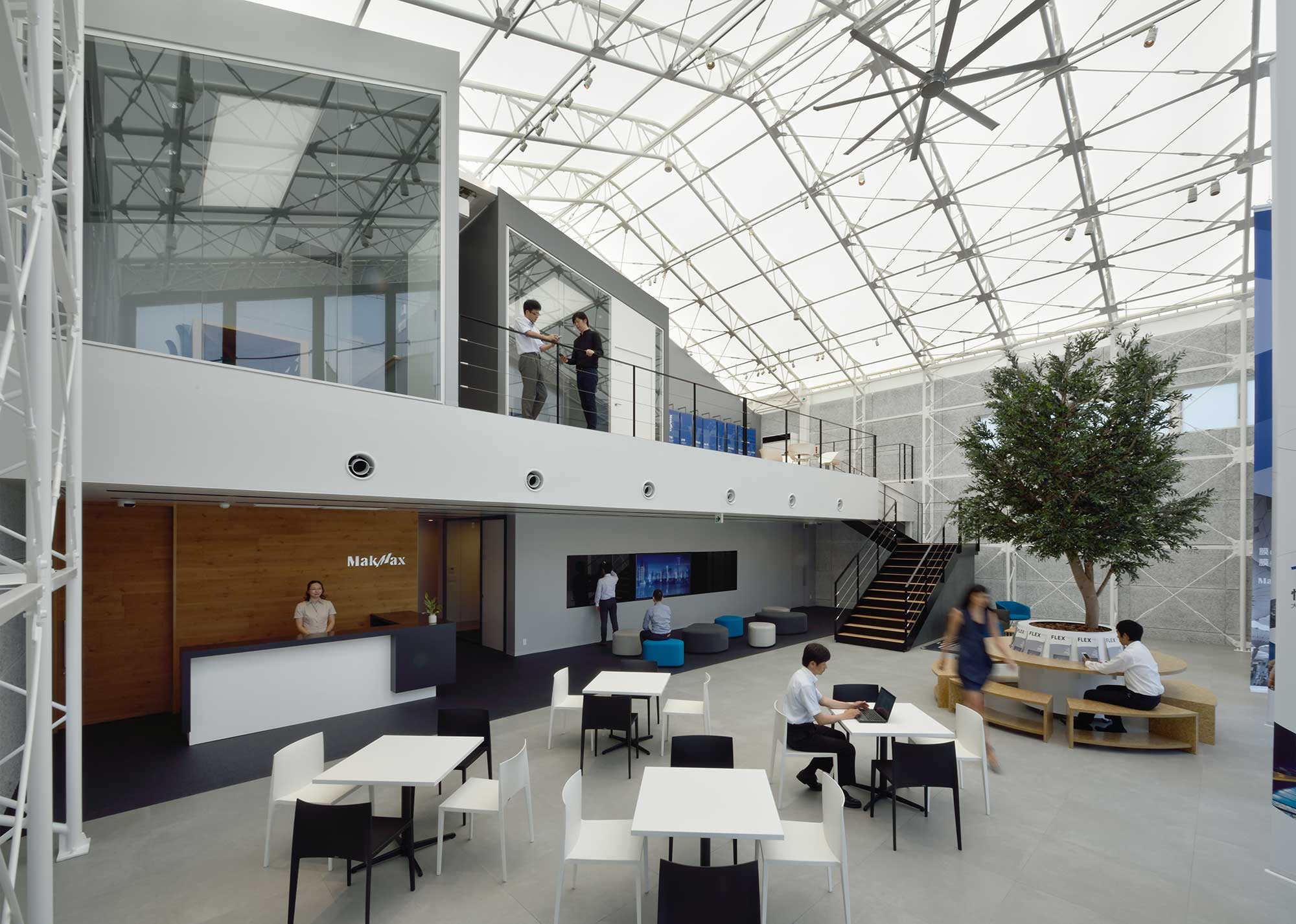 MakMax Flex Experience Center | Projects | Gensler