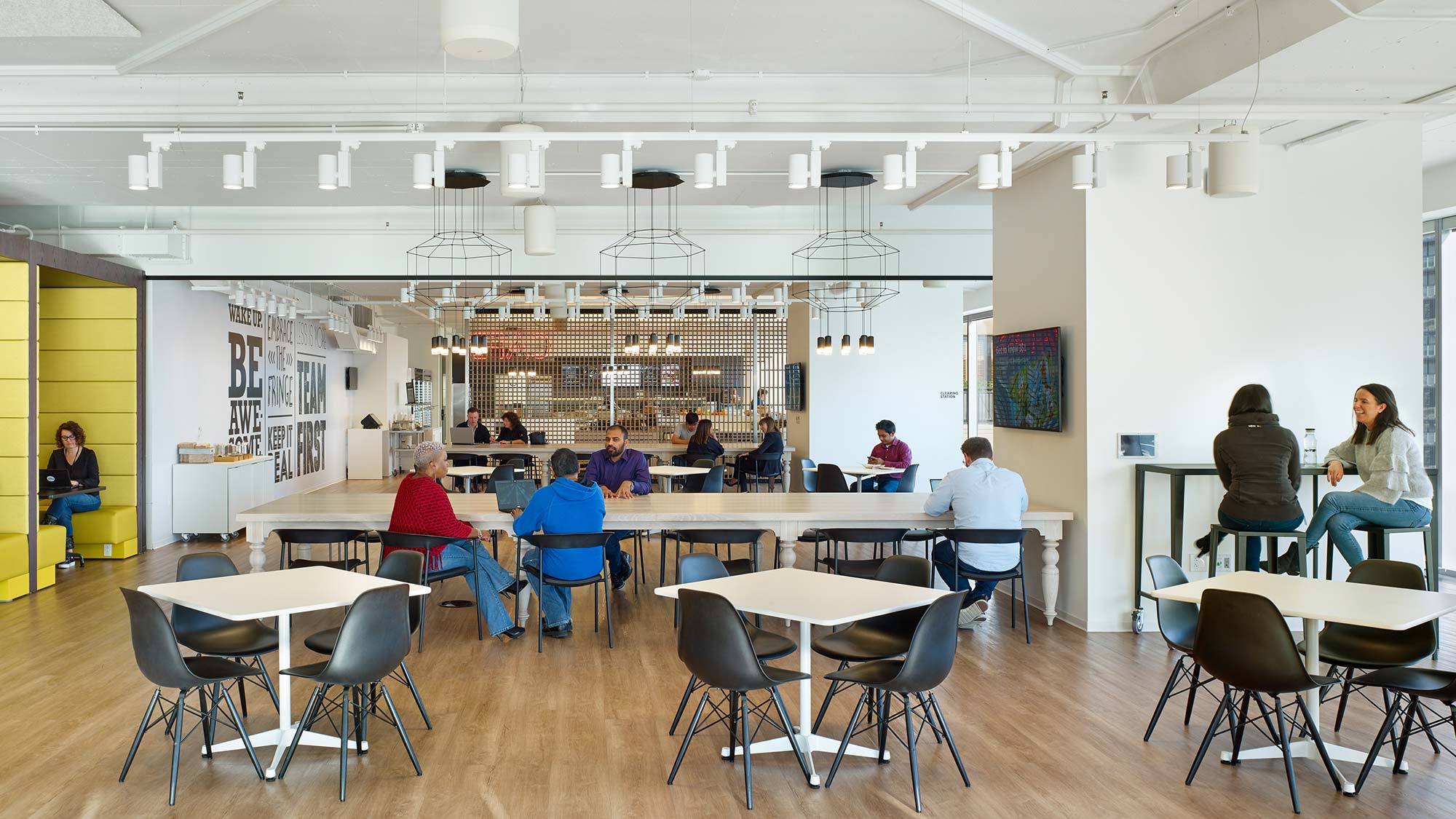 LoyaltyOne | Projects | Gensler