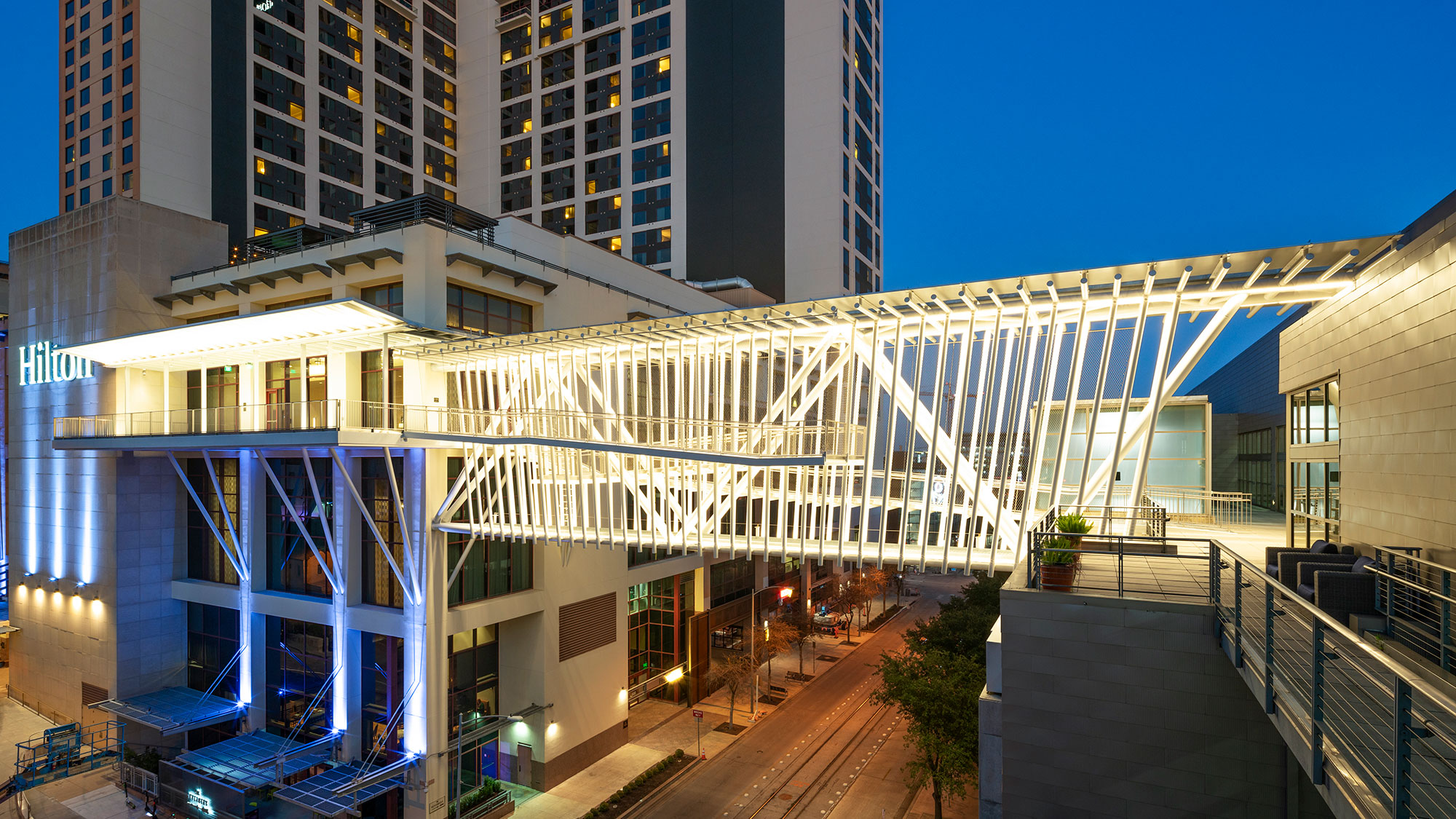 Hilton Austin Overhead Walkway | Projects | Gensler