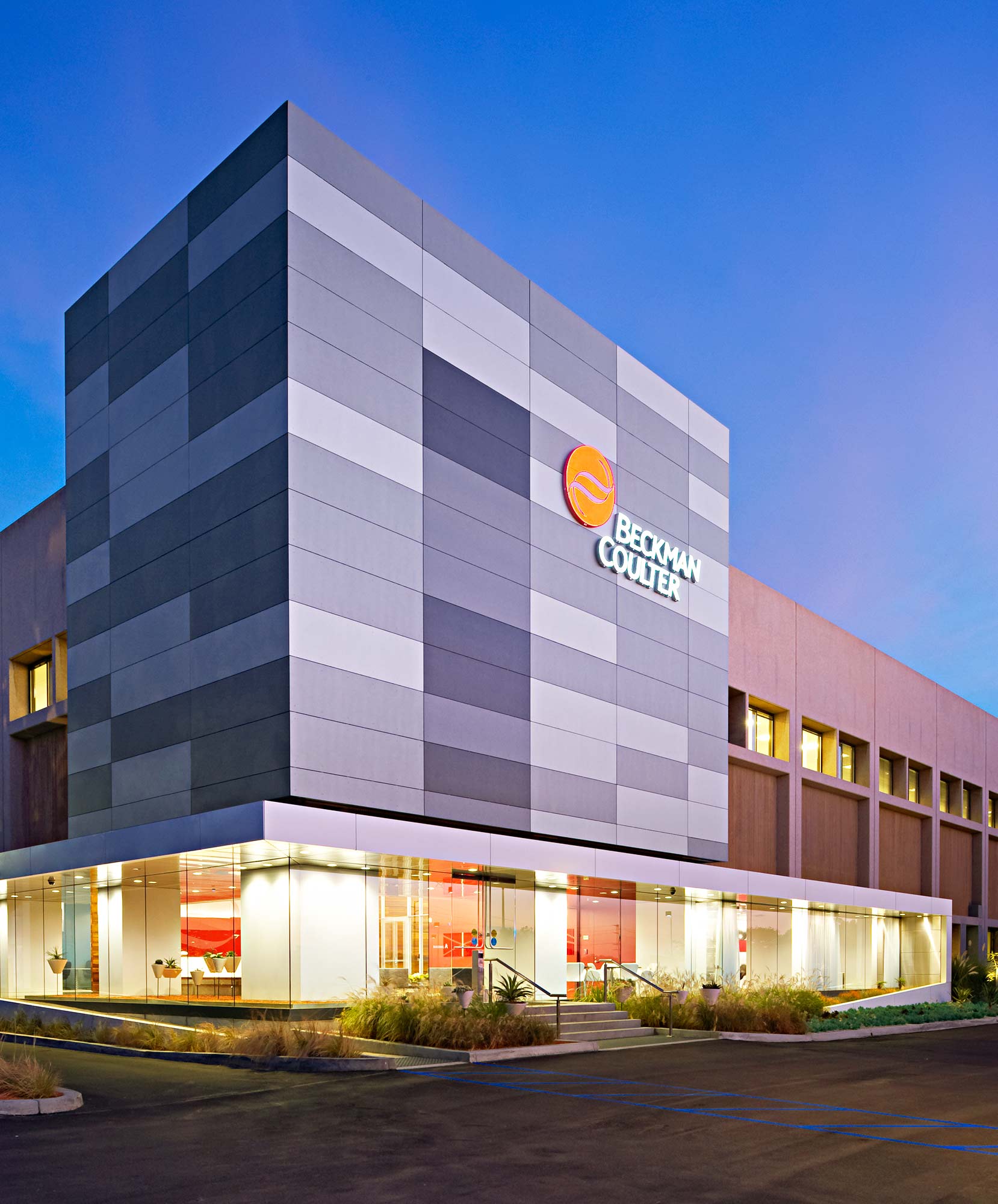 Beckman Coulter: Brand Design | Projects | Gensler