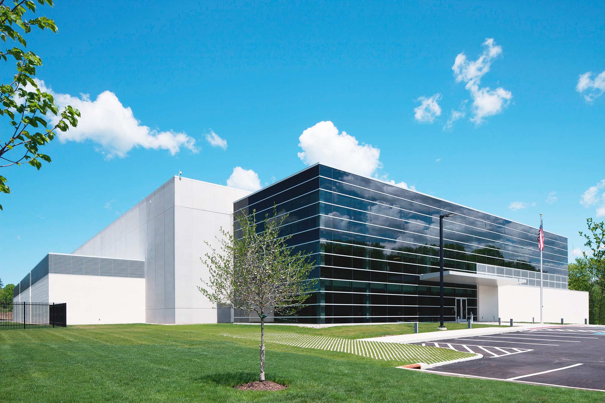 Cleveland Clinic Data Center | Projects | Gensler