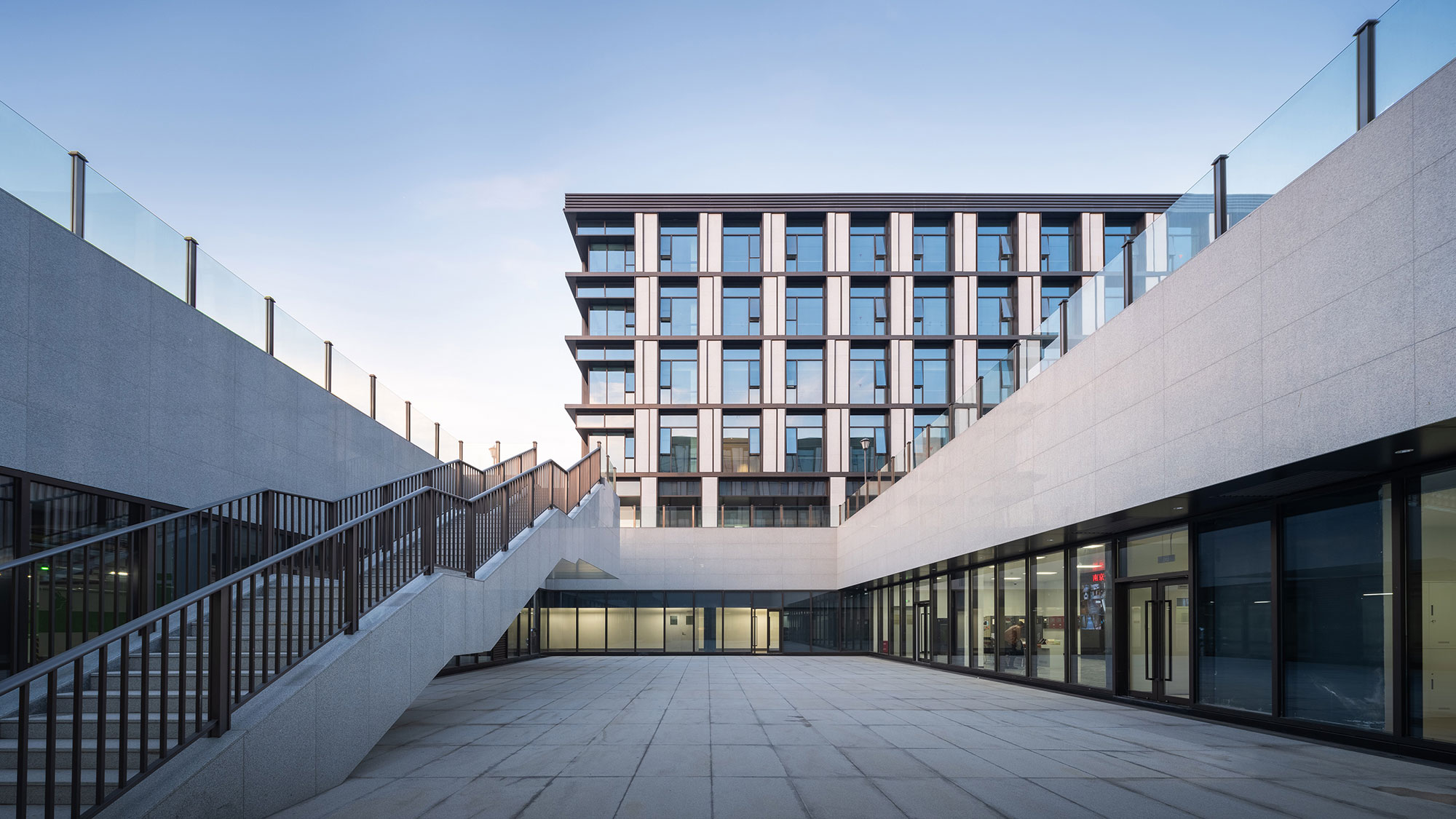 Nanjing Tianyinshan Hospital | Projects | Gensler